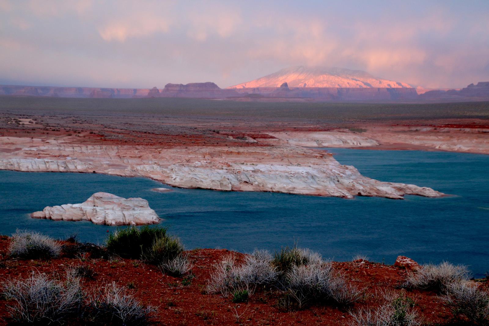 Lake Powell: The Perfect Weekend Getaway - Visit USA Parks