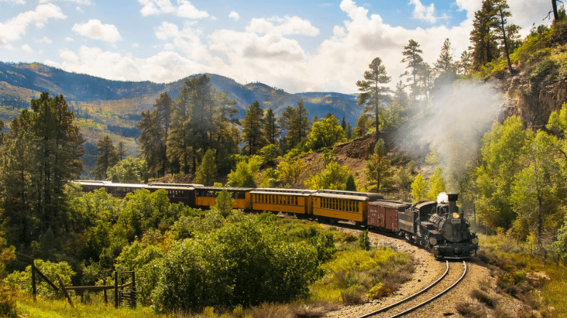 8 of the Most Scenic Train Rides in America - Visit USA Parks