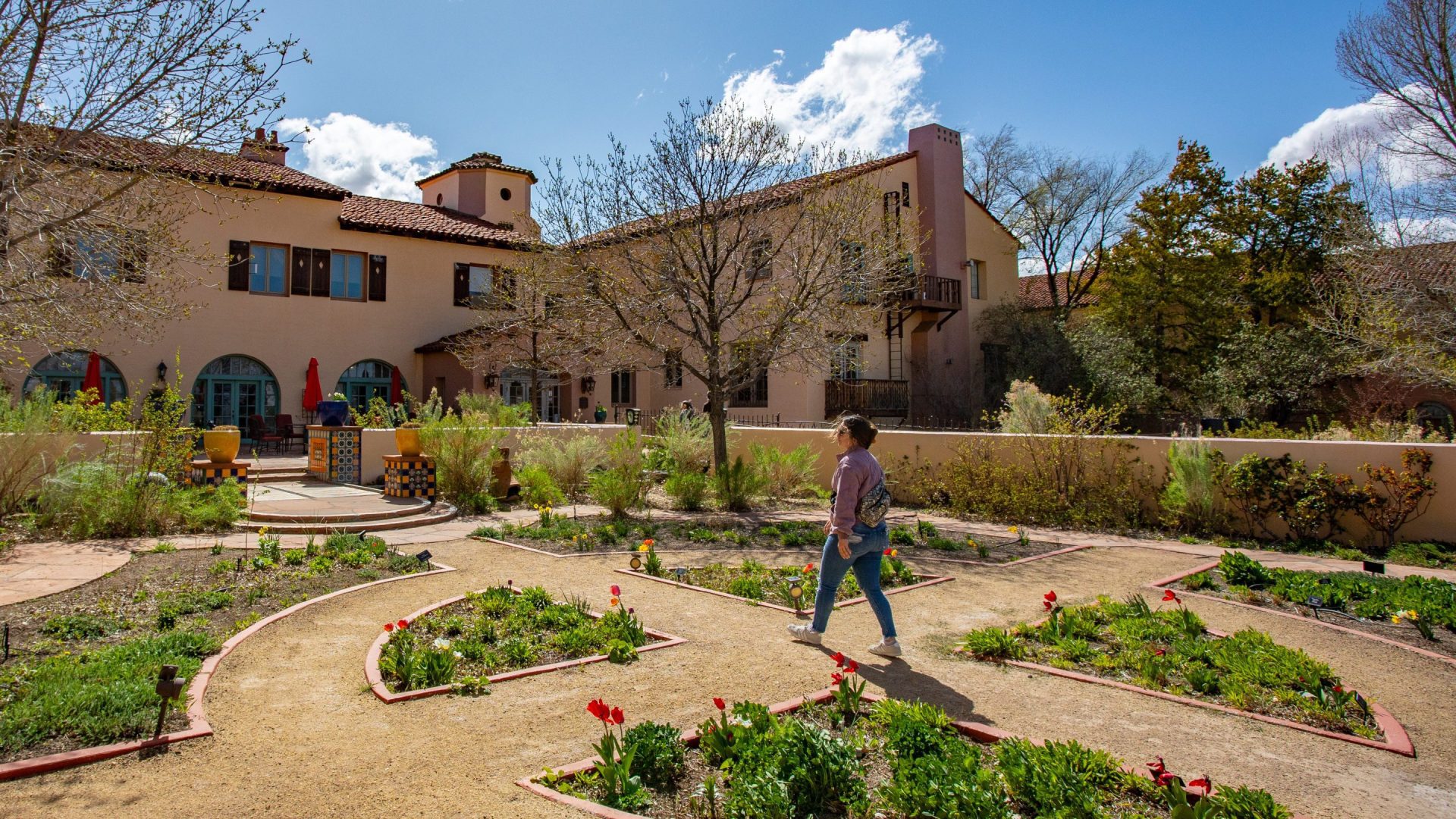 Winslow, Arizona: Preserving American History - Visit USA Parks