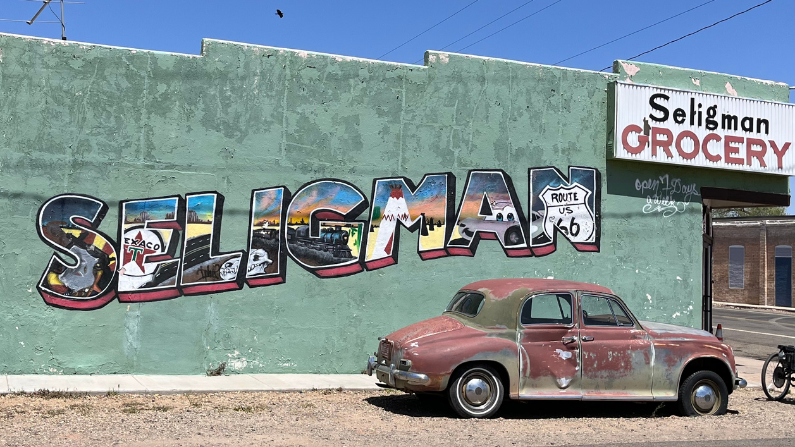 Seligman, Arizona: A Vibrant Slice of Route 66 History - Visit USA Parks